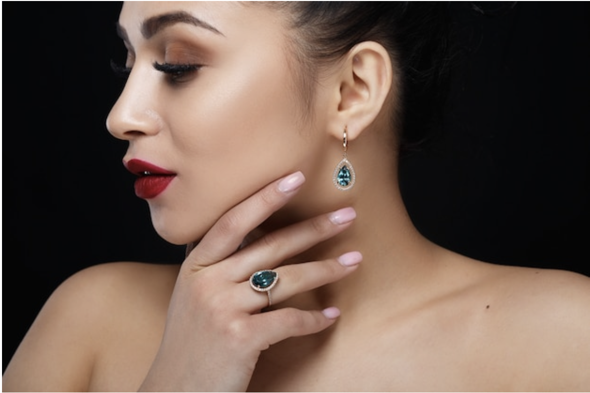 NYC Jewelry & Object Show Expands to Include Antiques - NS Lifestyles
